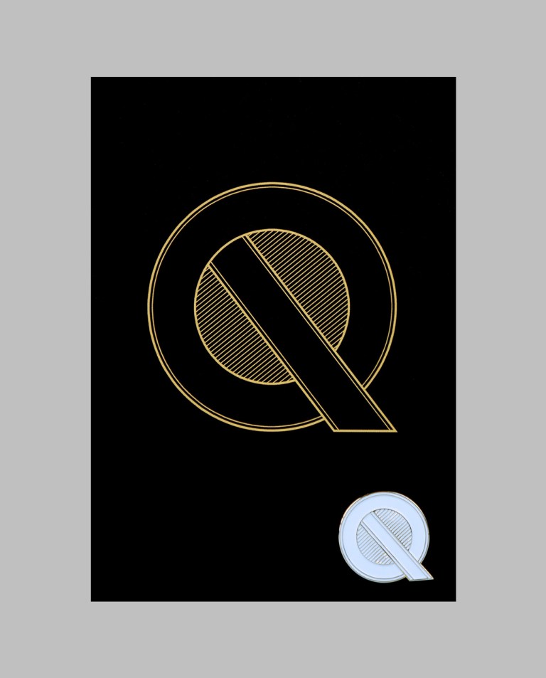 Letter "Q" Pin – CompositionCo